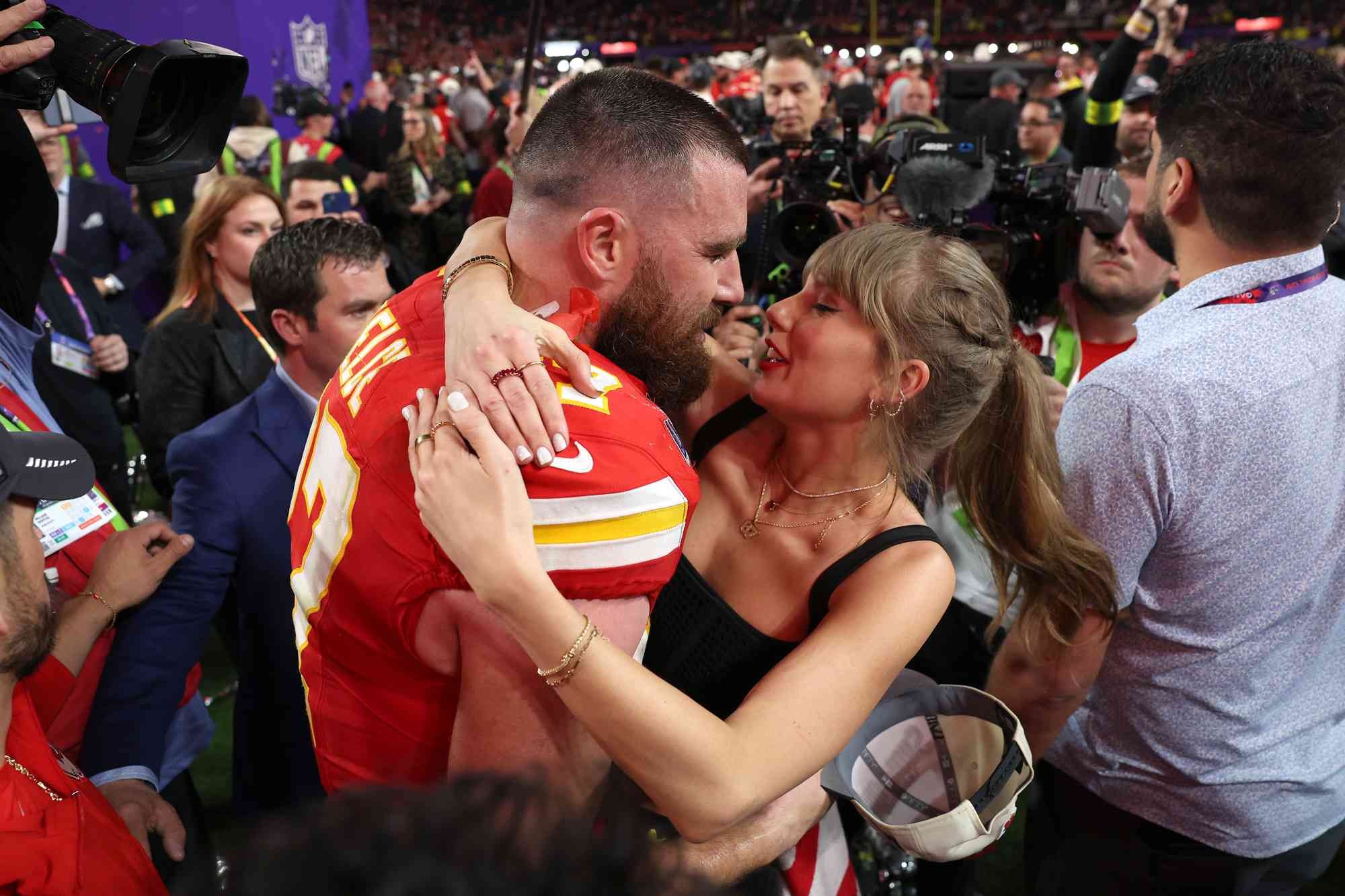 Taylor Swift and Travis Kelce secretly threw a 100th birthday for Taylor’s first music teacher ...