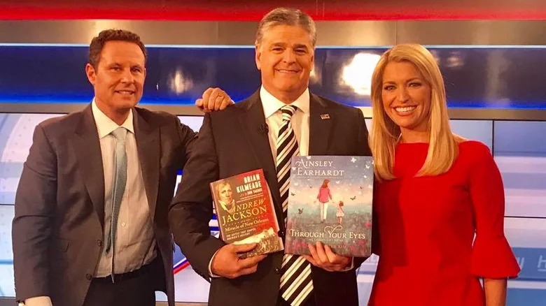 THIS JUST HAPPENED Ainsley Earhardt announces prenup with Sean Hannity ahead of wedding at ...