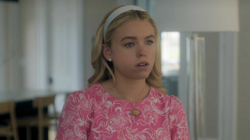 SIRENS RETURNS: Meghann Fahy, Milly Alcock & Julianne Moore officially ...