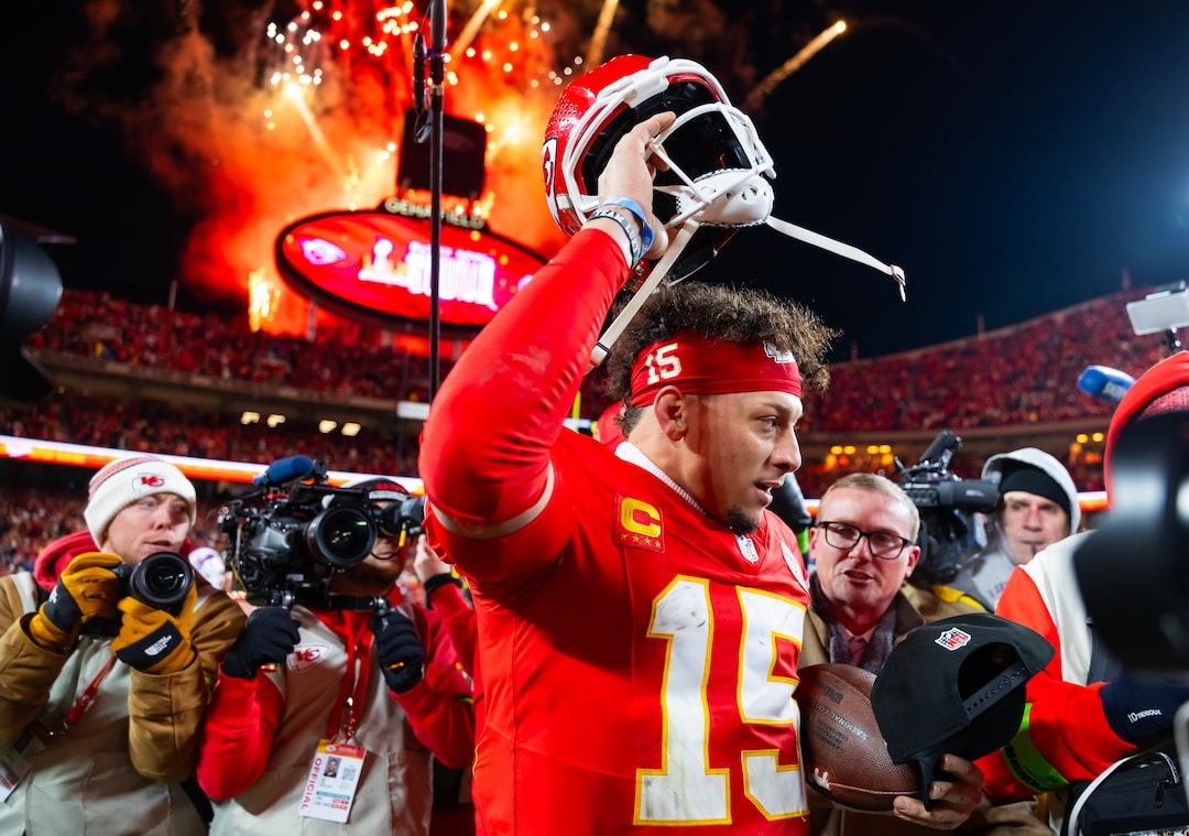 Patrick Mahomes covered 127 eviction notices during a cold January in ...