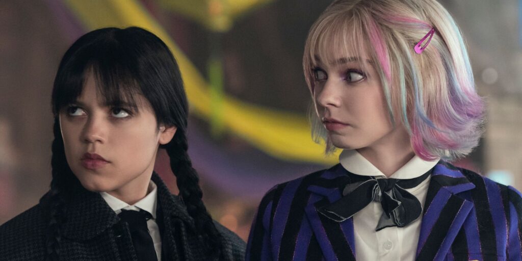 “Masks always fall, eventually.” The Addams family dinner in Wednesday ...