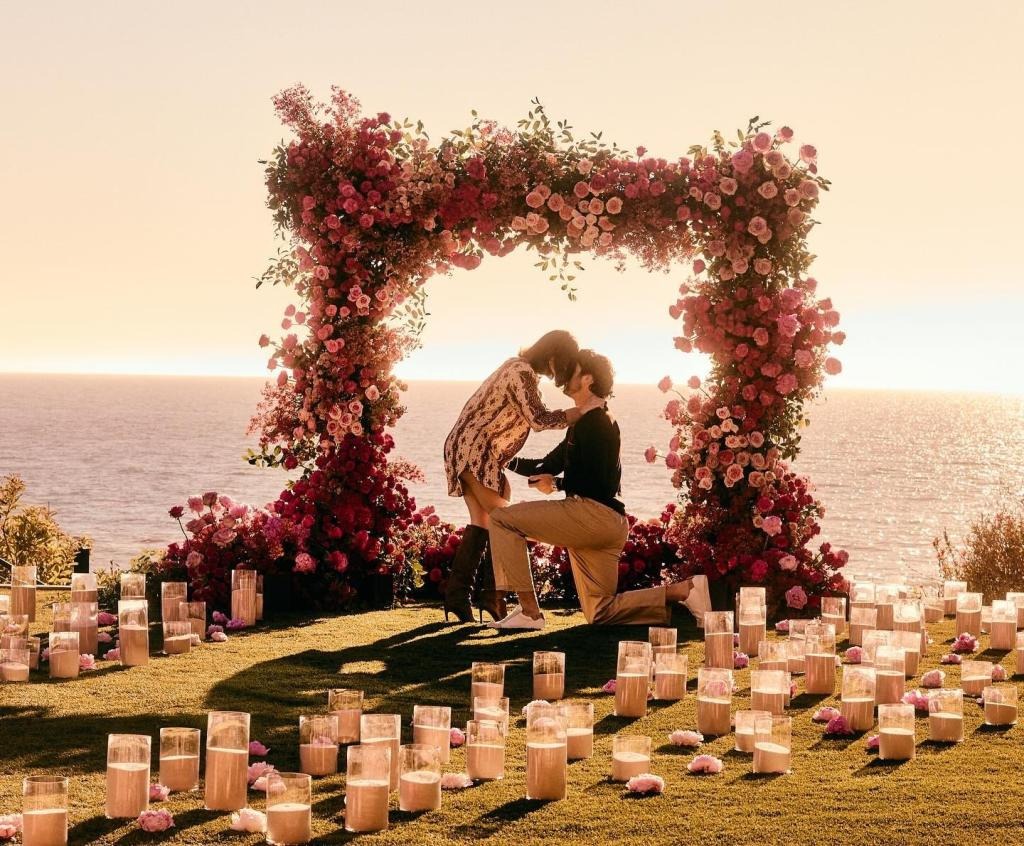 Hailee Steinfeld and Josh Allen Welcome Their First Child – And The ...